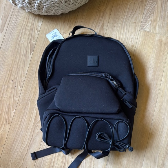 ALO Yoga | Bags | Alo Stow Black Backpack | Poshmark
